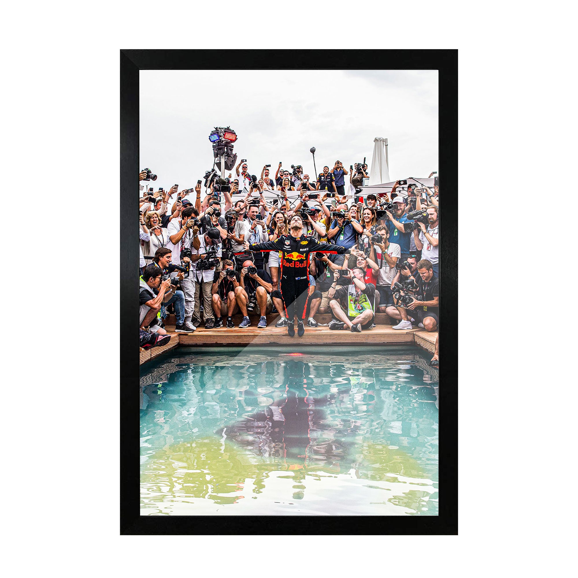 Redbull Racing - Daniel Ricciardo Poster – Frameo Store